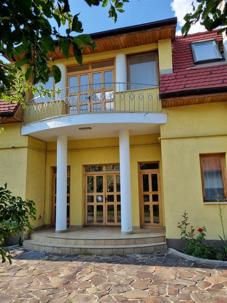 Vila spatioasa in centrul Harmanului comision 0% - ID 3073